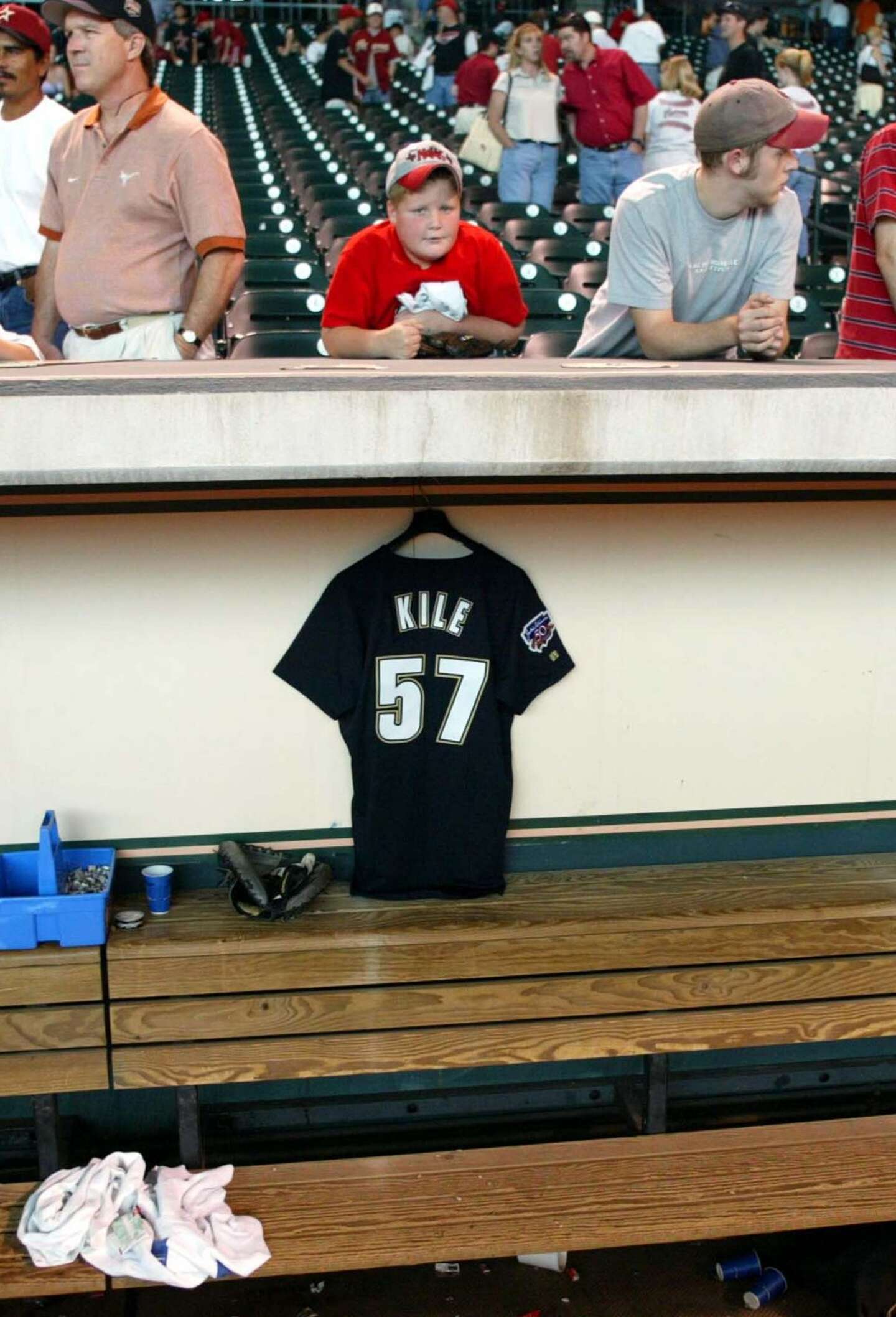 Darryl Kile, former Astros pitcher and fan favorite, died 15 years ago