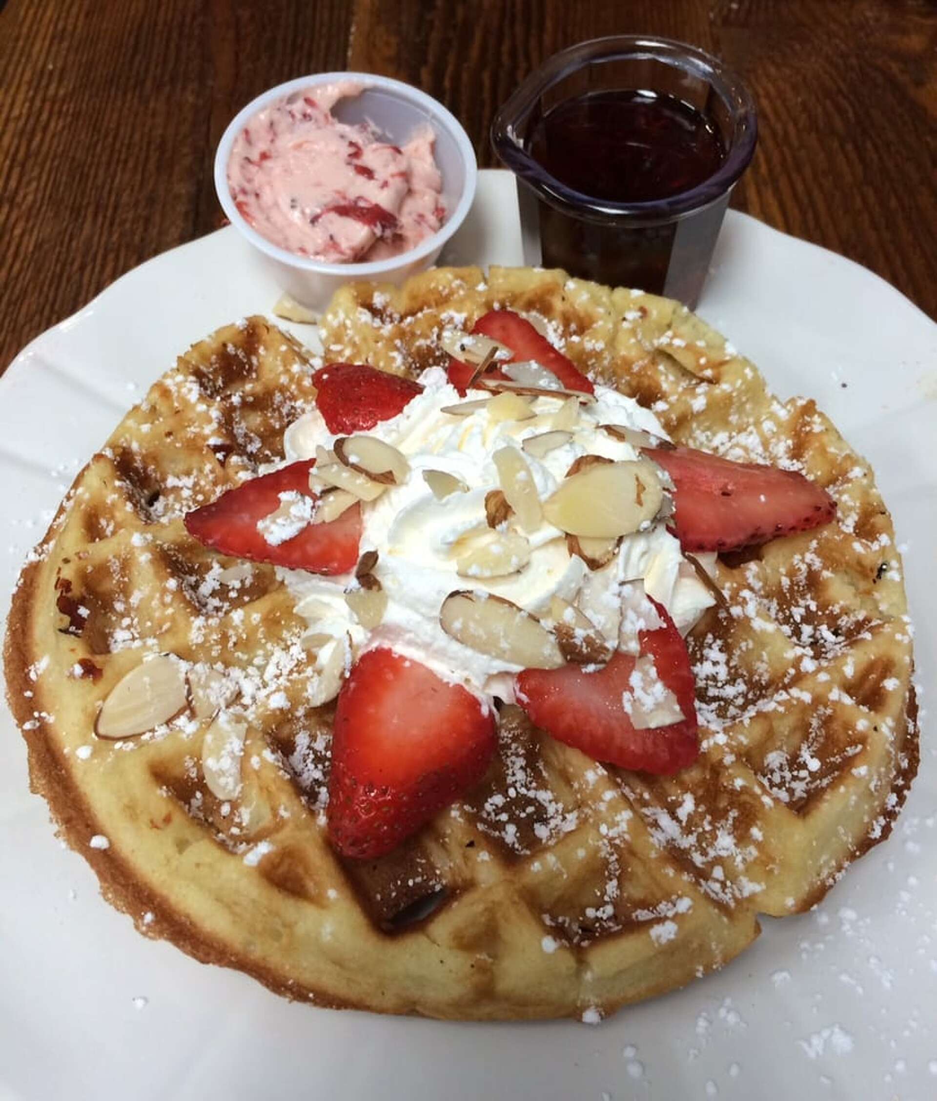 21 excellent brunch spots in Houston suburbs