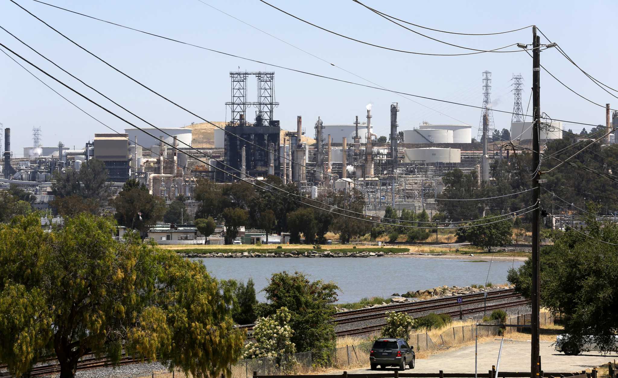 Phillips 66 profits boosted by pipeline, NGLs