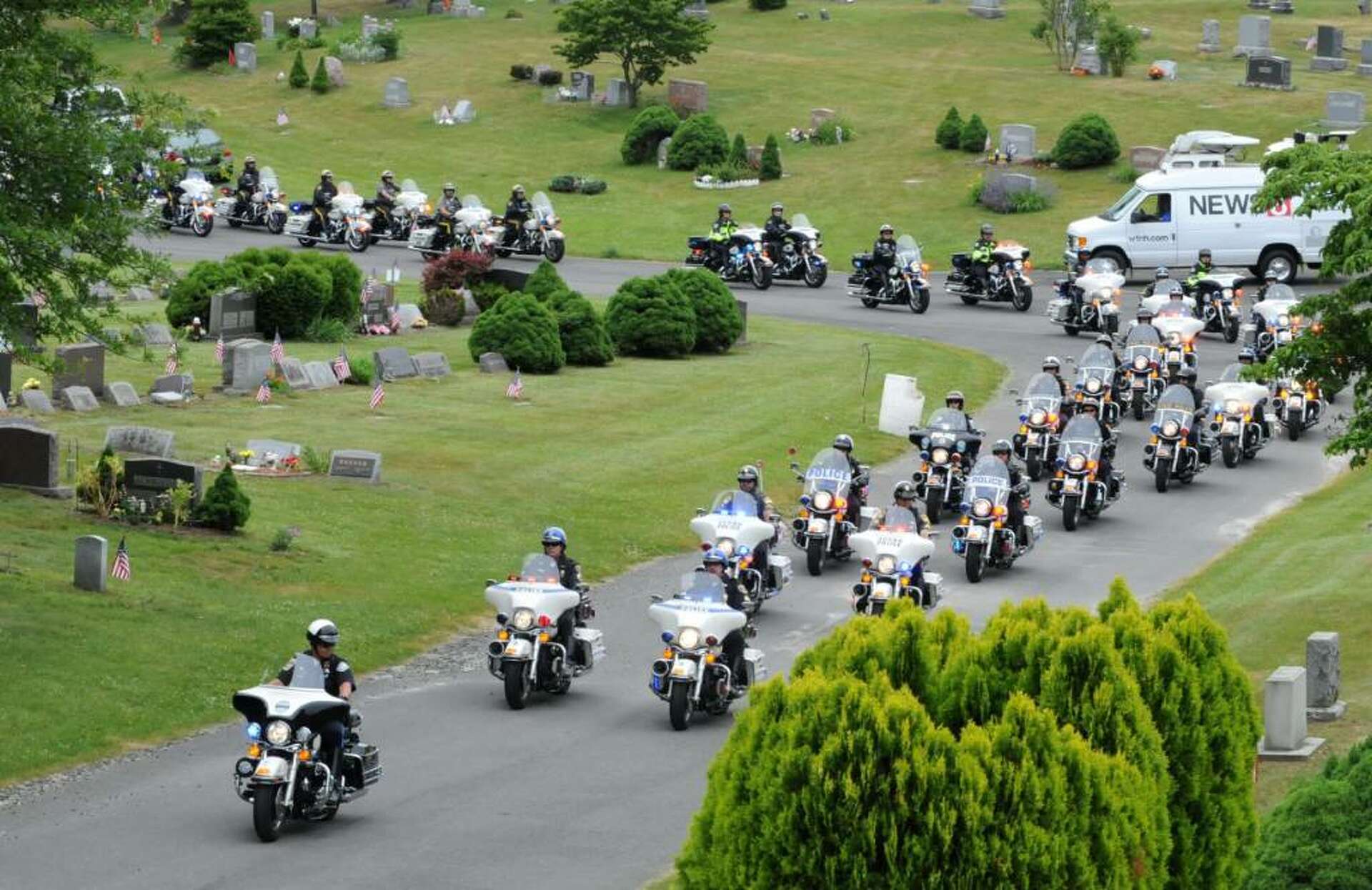 Hundreds bid farewell to Danbury police officer at New Milford funeral
