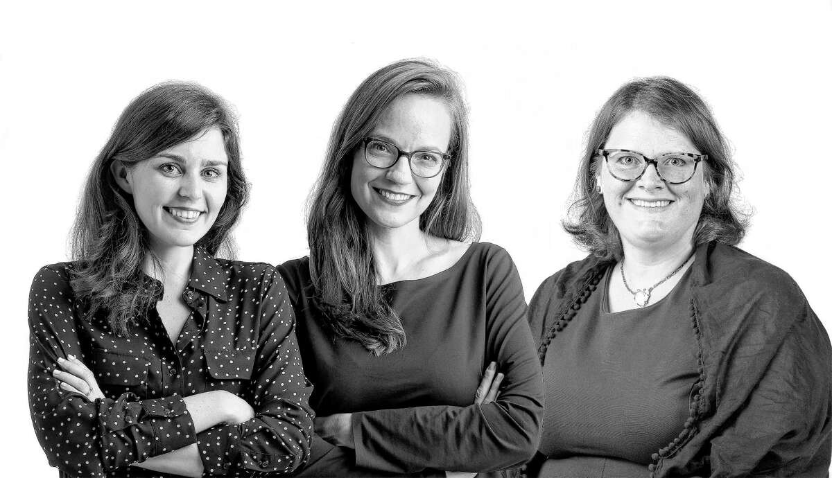 Chronicle real estate writers bring home national awards