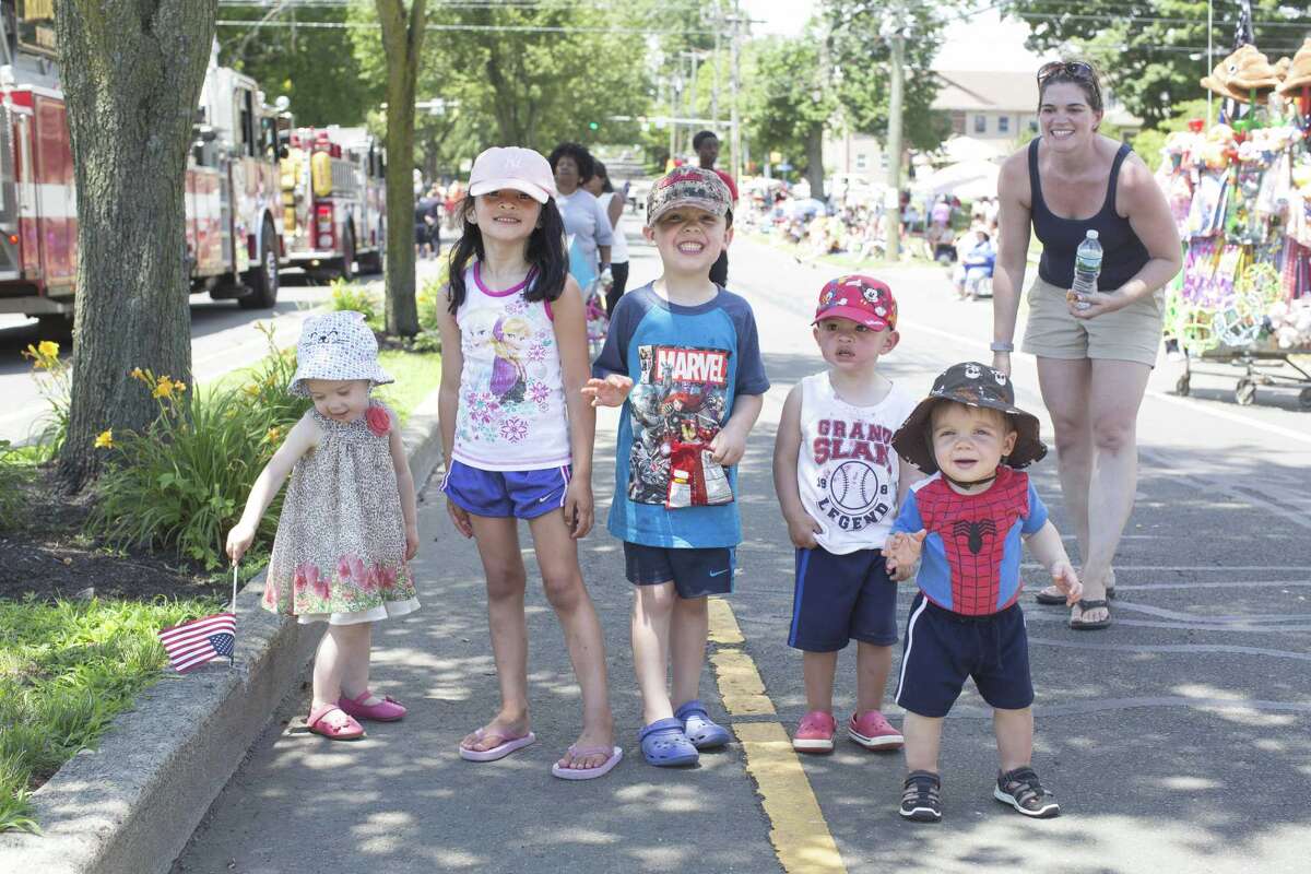 Music, family and fun at Barnum parade