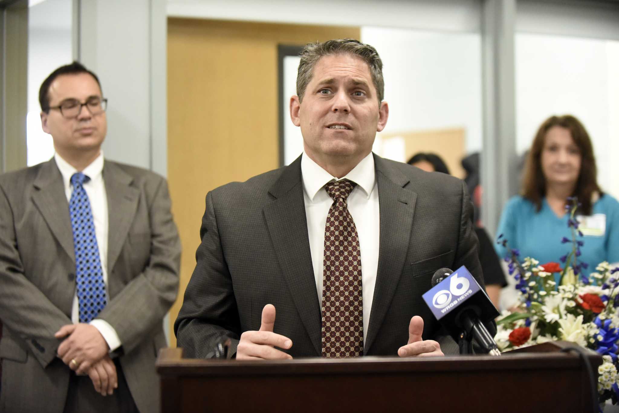 Secrecy is part of exit pact for Schenectady superintendent Larry Spring