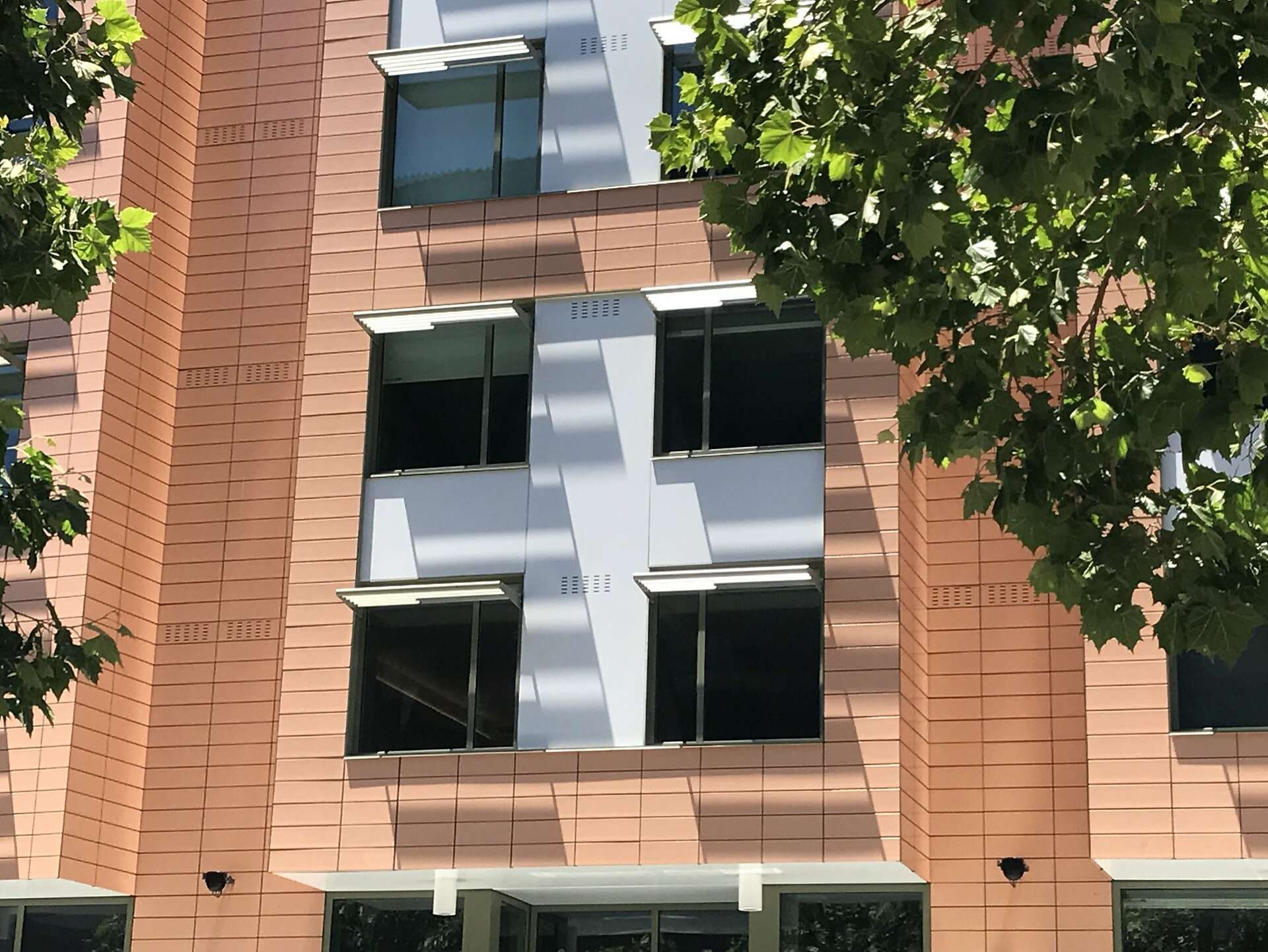 Hotel Via: a modest winner near the ballpark