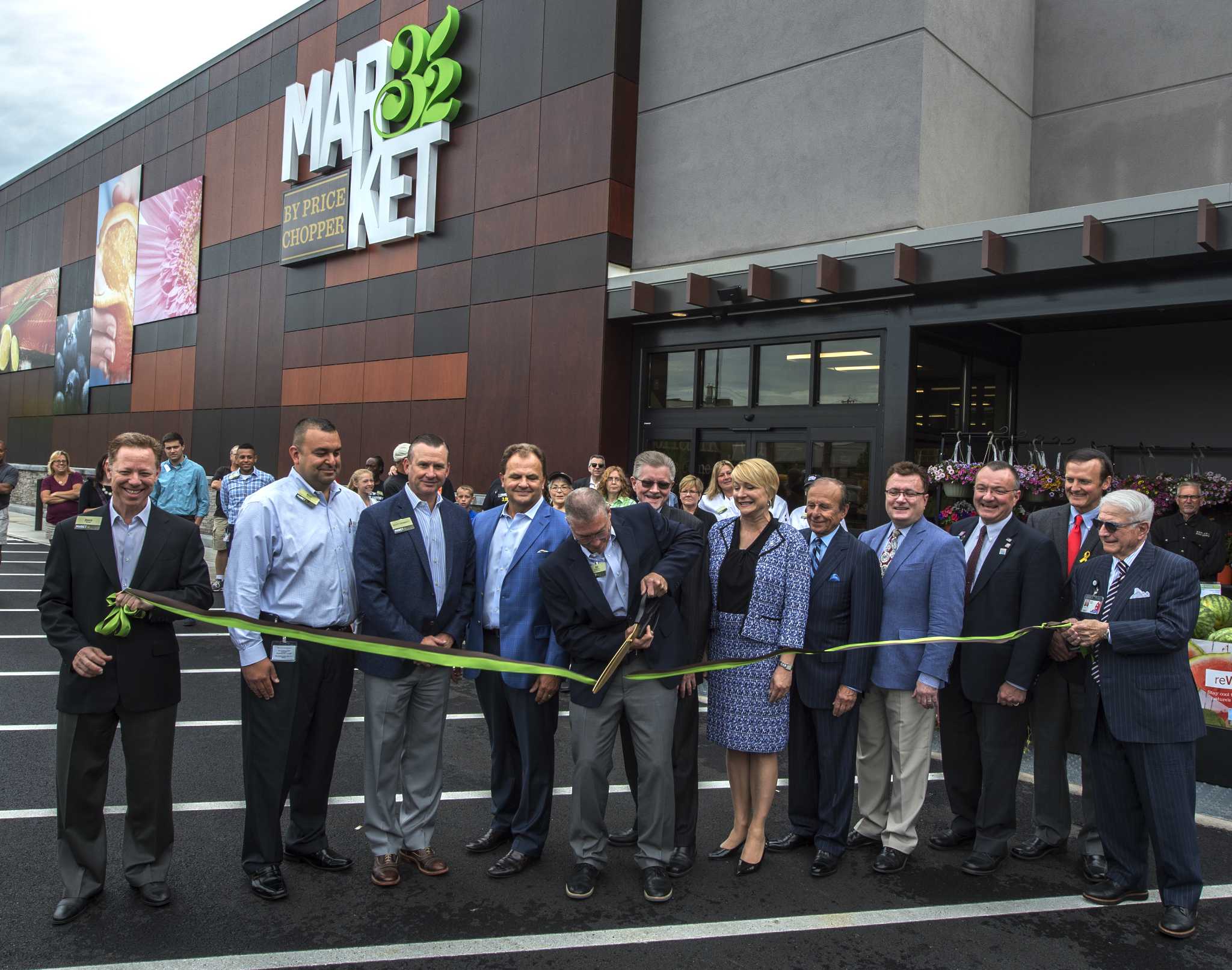 New Market 32 is open