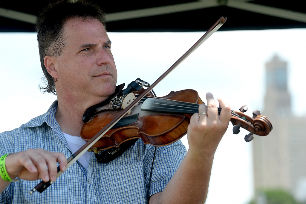 Nederland fiddler garners museum induction