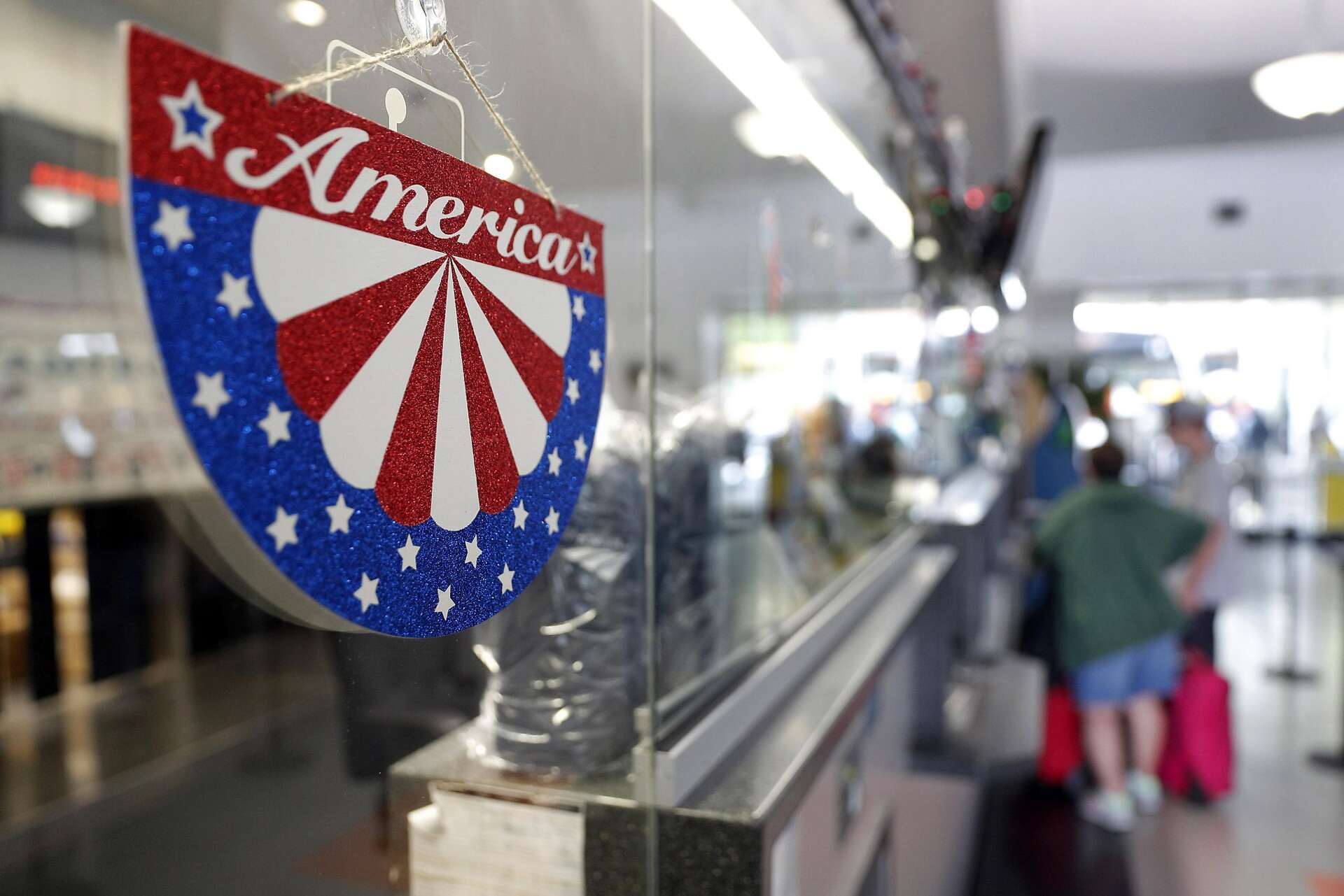 If Trump has his way, Amtrak’s long-run trains will roll into history