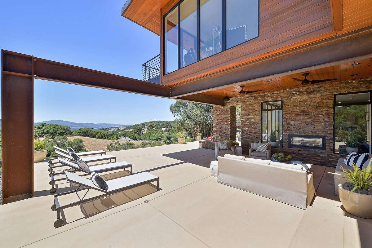 Striking elegance awaits in Woodside