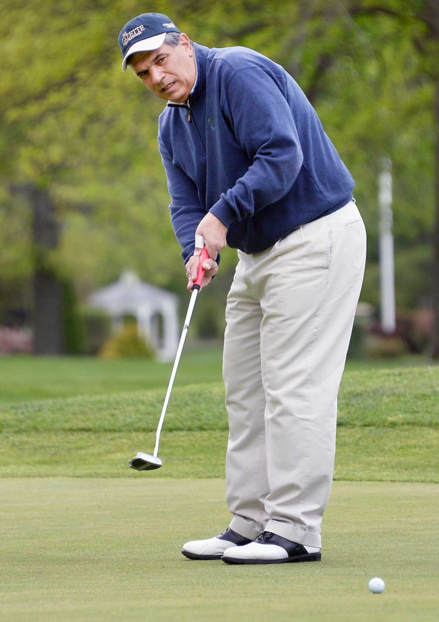 Rexford's Edison Club eyes homes on fairway to stay viable