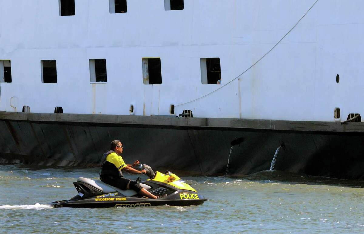 Fire, police departments encourage boating safety