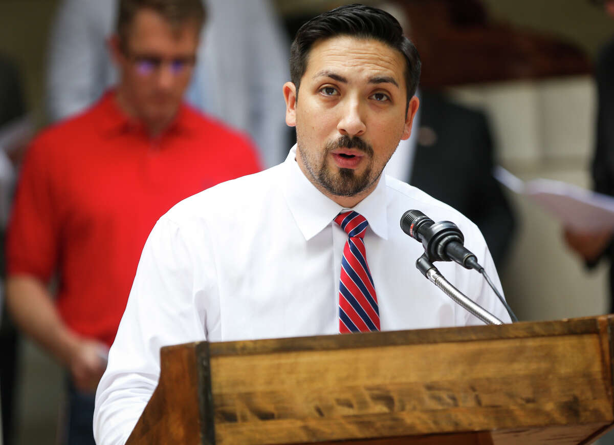 Defense attorneys read Declaration of Independence to remind of true ...