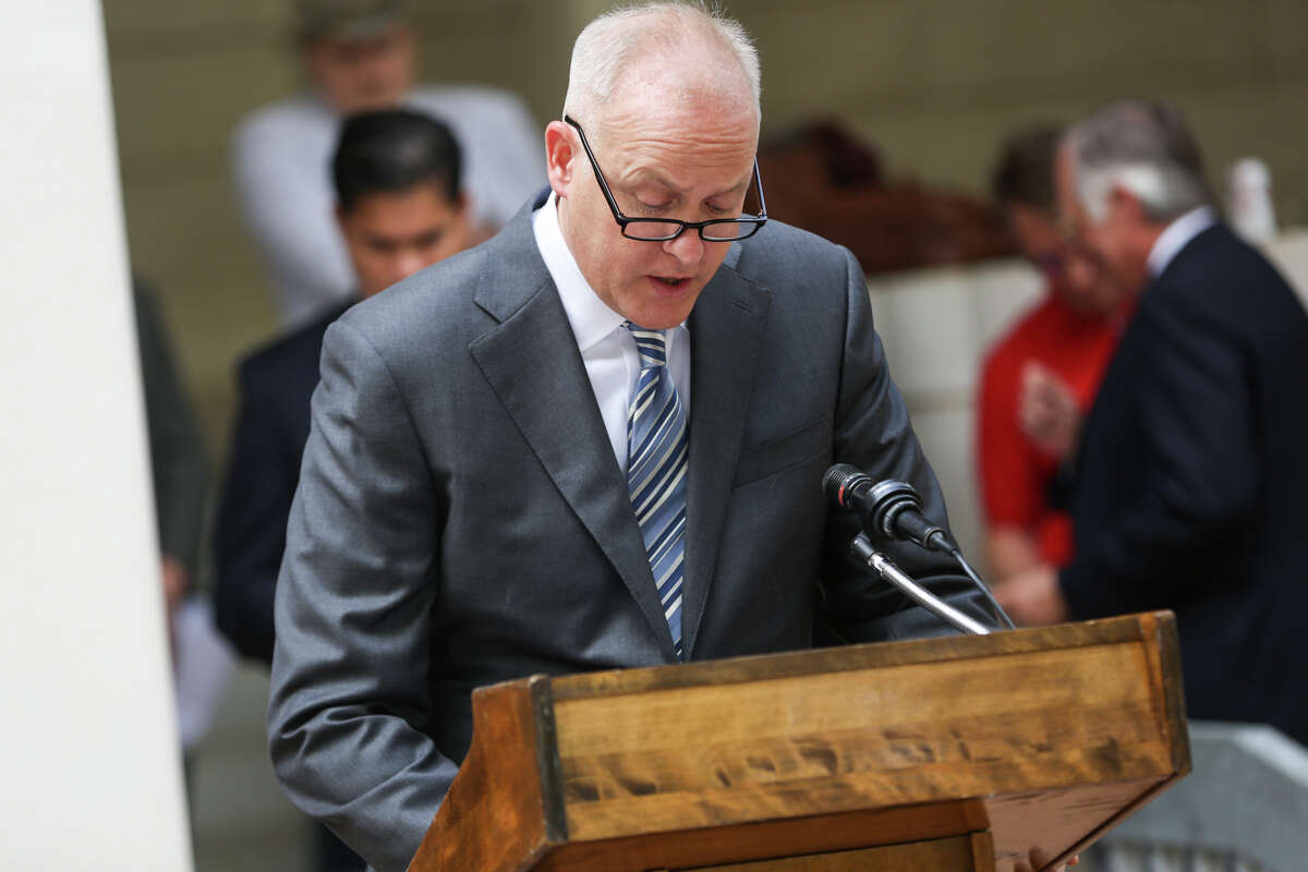 Defense attorneys read Declaration of Independence to remind of true ...