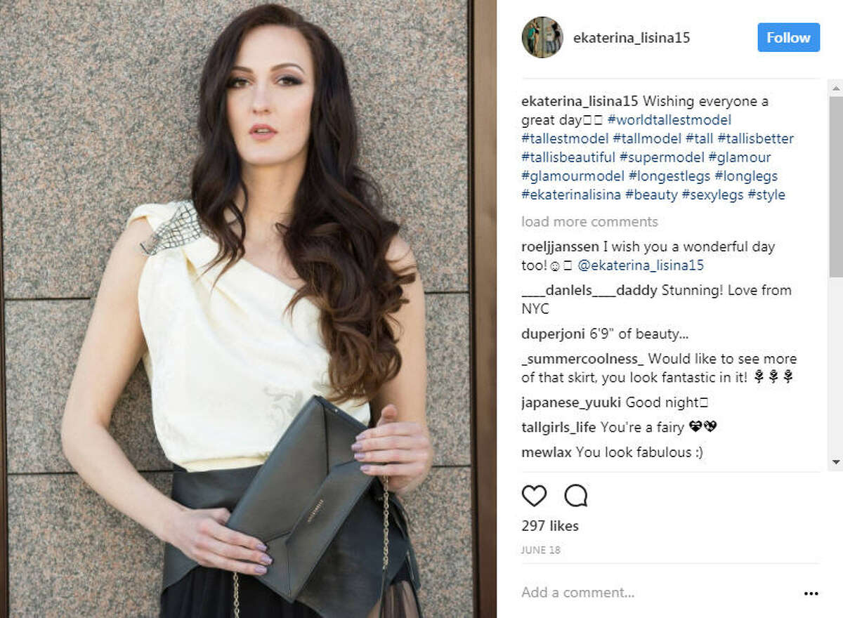 Former Olympic basketball player aims to be world's tallest model