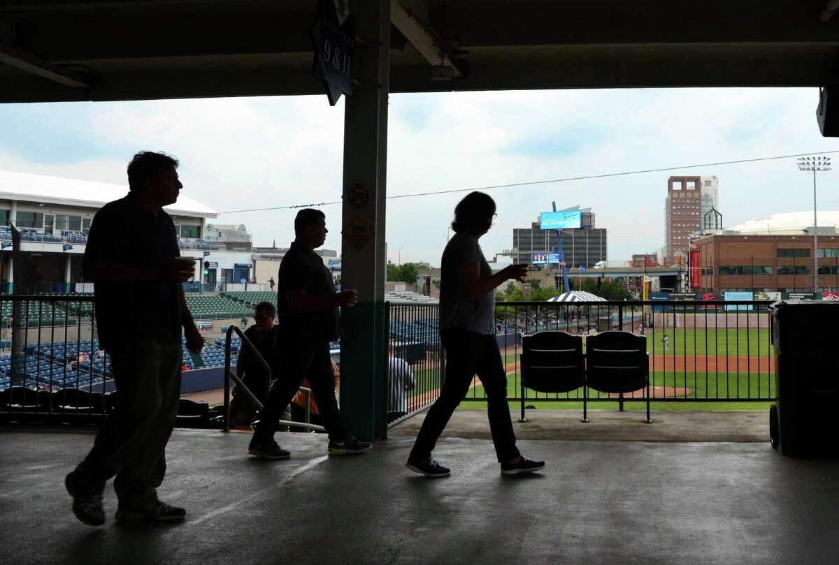Strong pitching buoys Bluefish