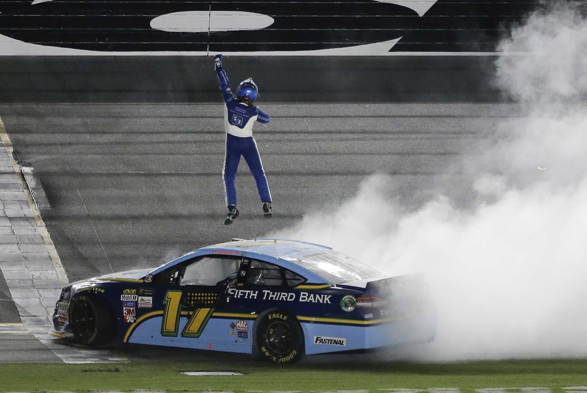 AUTO RACING: Stenhouse surging for rebuilt Roush Fenway Racing