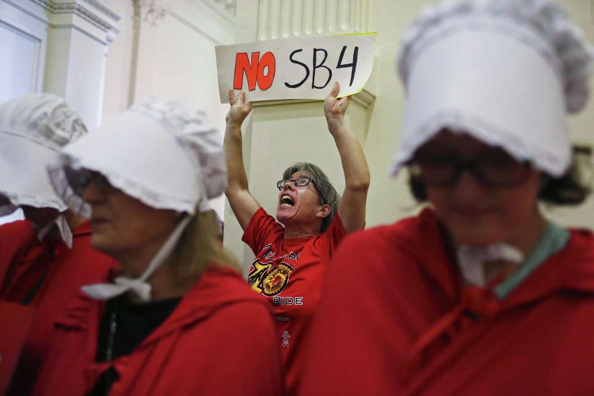 Texas businesses fear major boycotts over SB 4