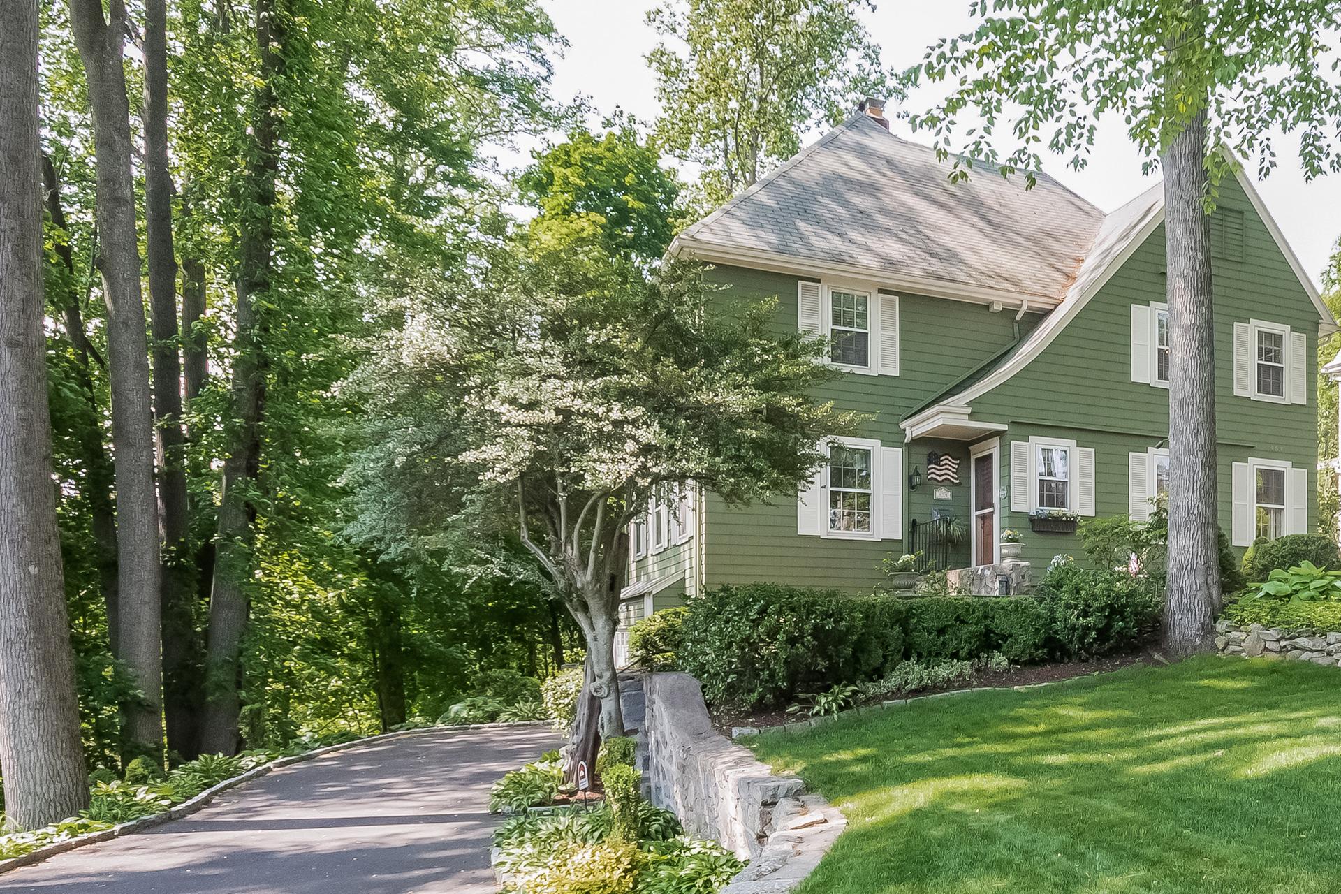 On the Market: Updated vintage Fairfield house with youthful appeal