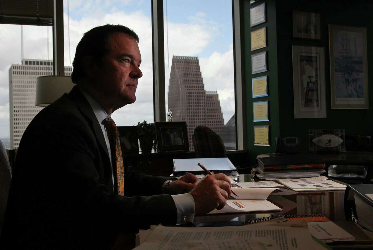 Vinson & Elkins' rise to top of legal profession began with a handshake