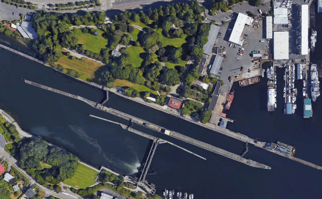 Large Ballard lock reopens after mechanical malfunction