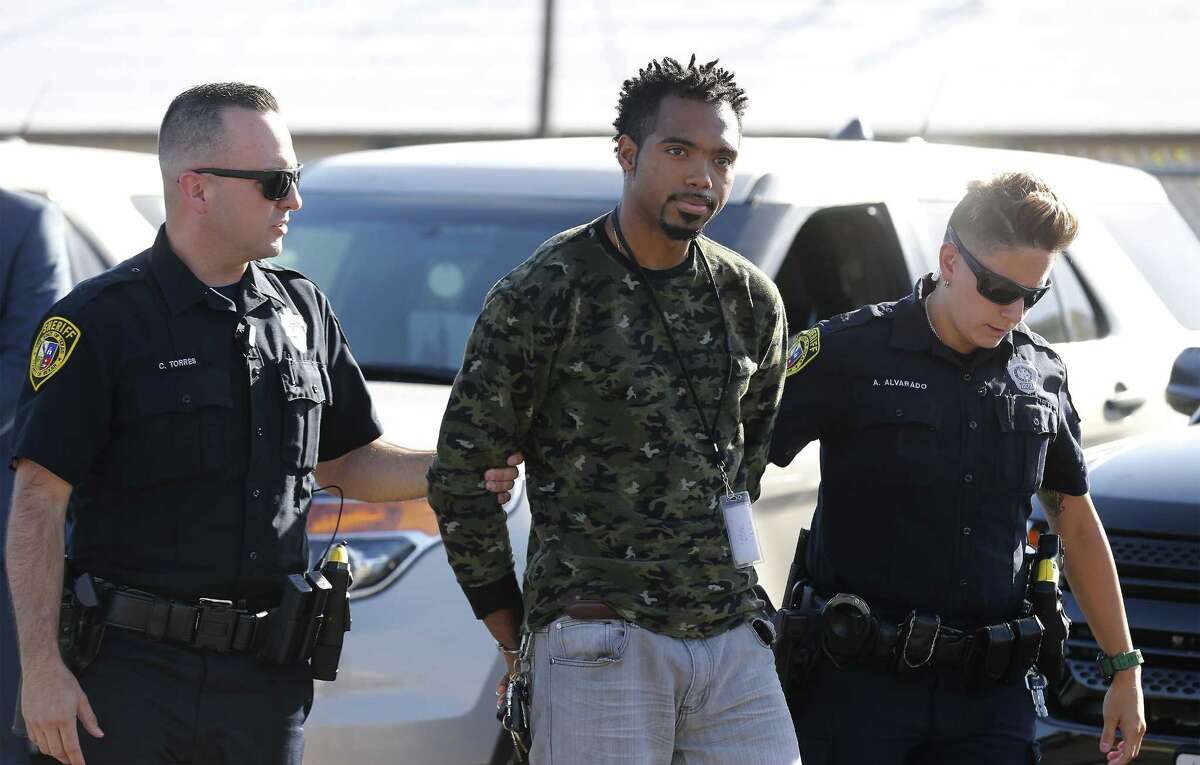 Juvenile detention officer accused of having sexual relationship with ...