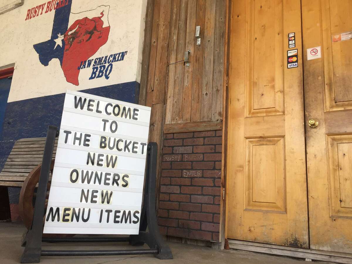 Review: Rusty Bucket BBQ has new owners, new items, new polish