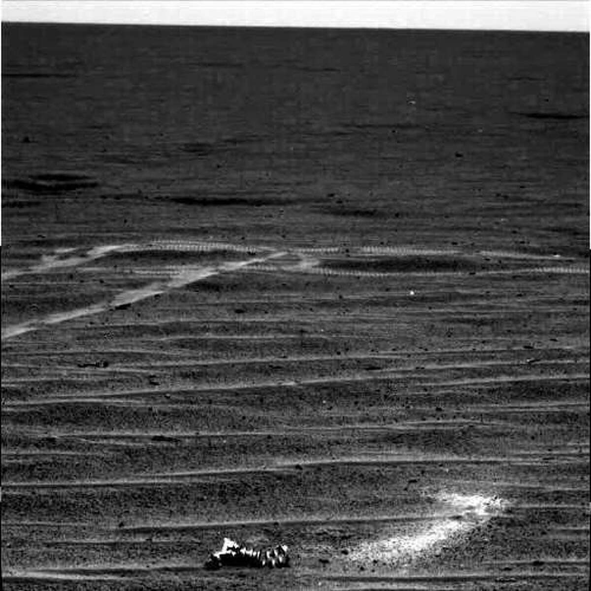 Finally, an alien spacecraft seen on Mars, but ...