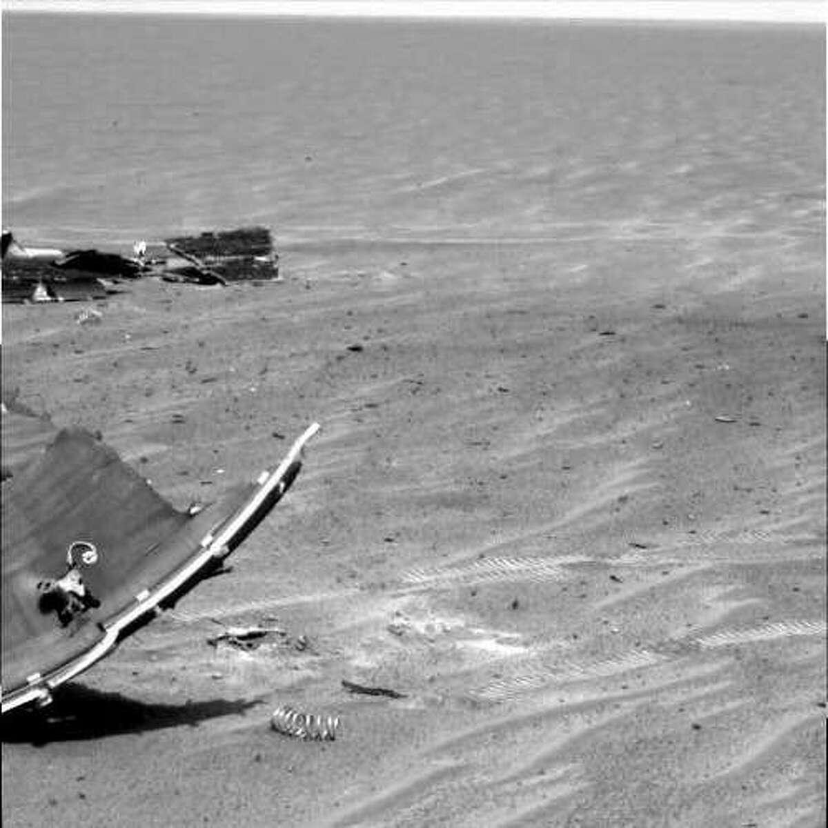Finally, an alien spacecraft seen on Mars, but ...
