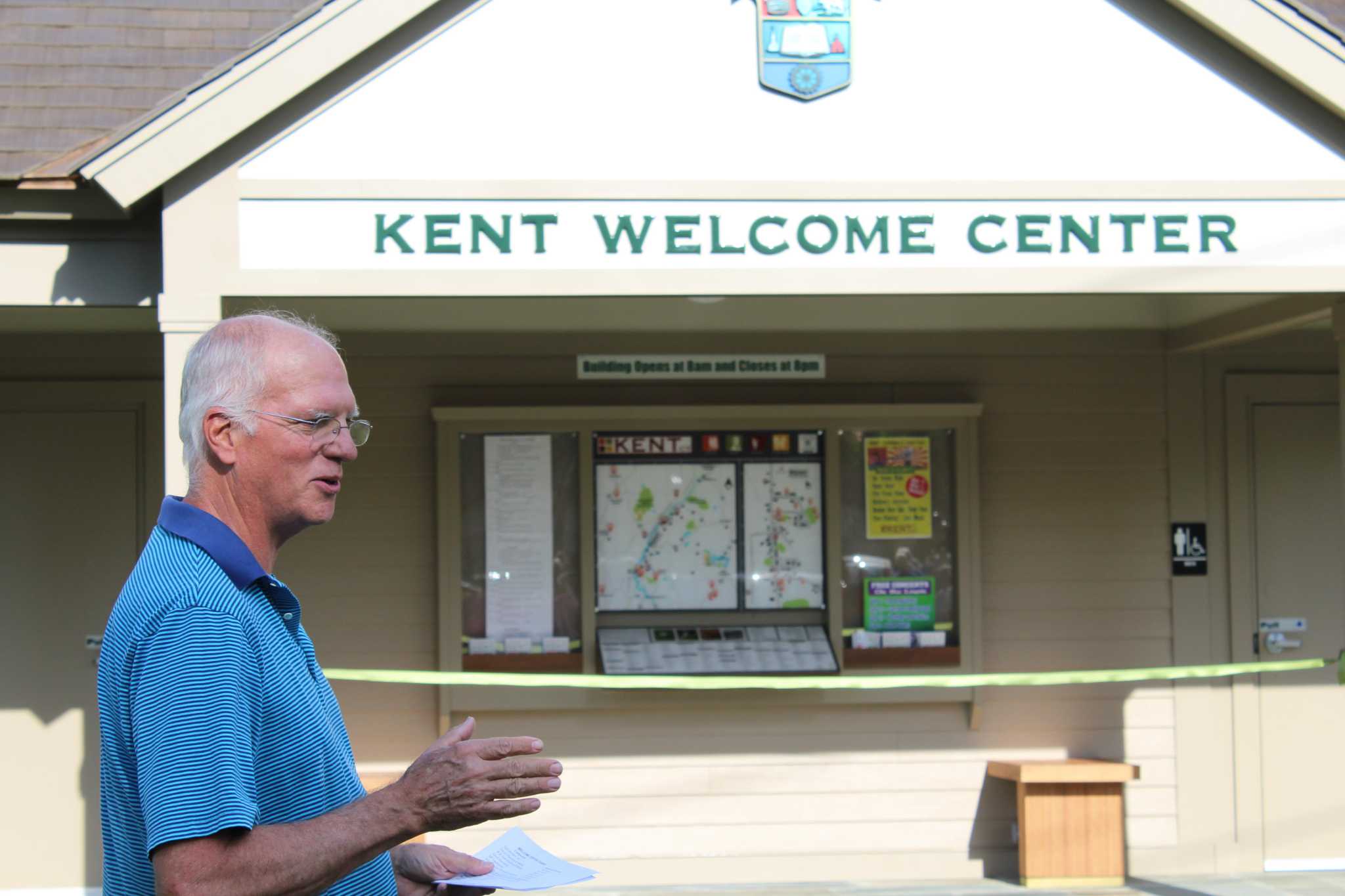 Kent opens public bathroom and showers