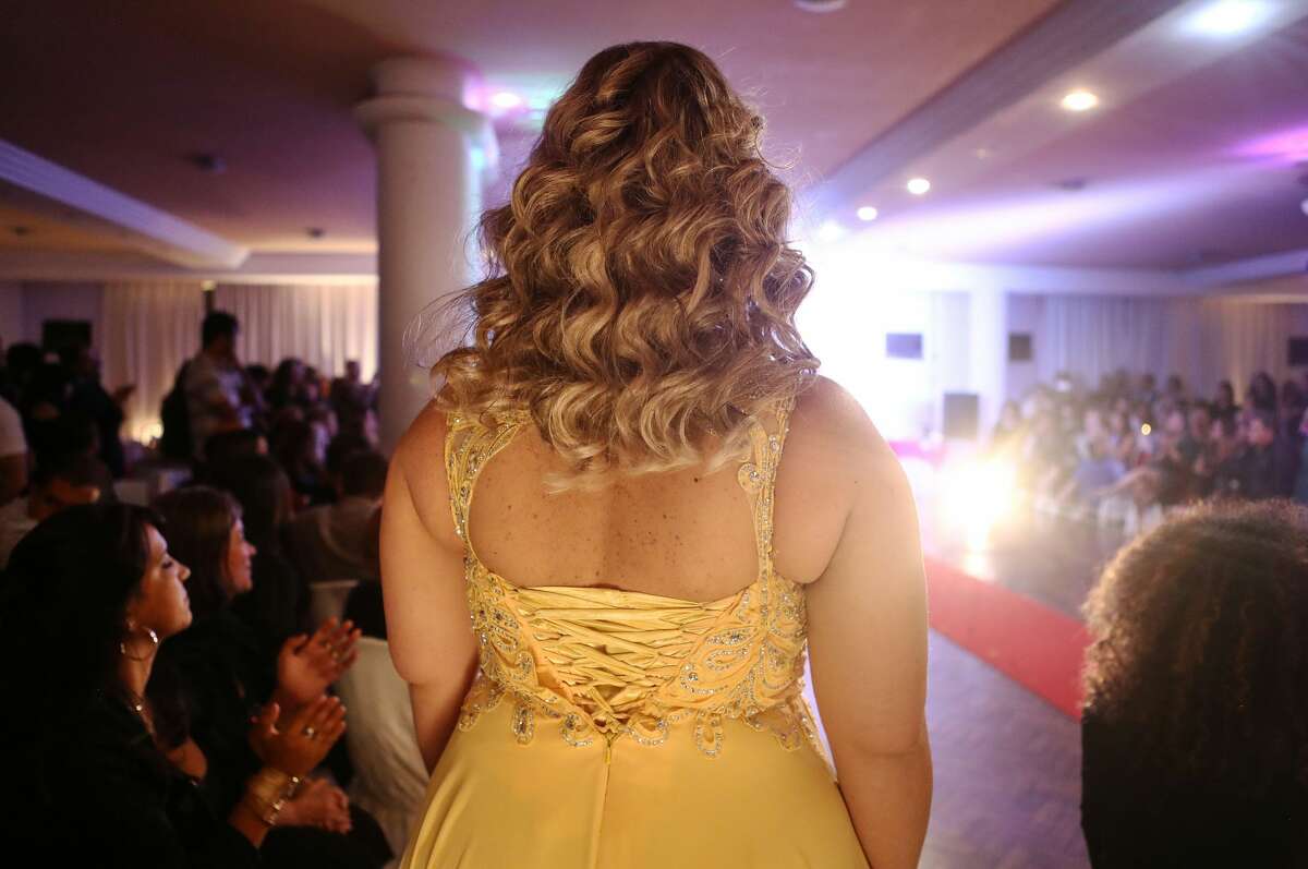 Miss Plus Size Carioca beauty pageant crowns new queen in Rio