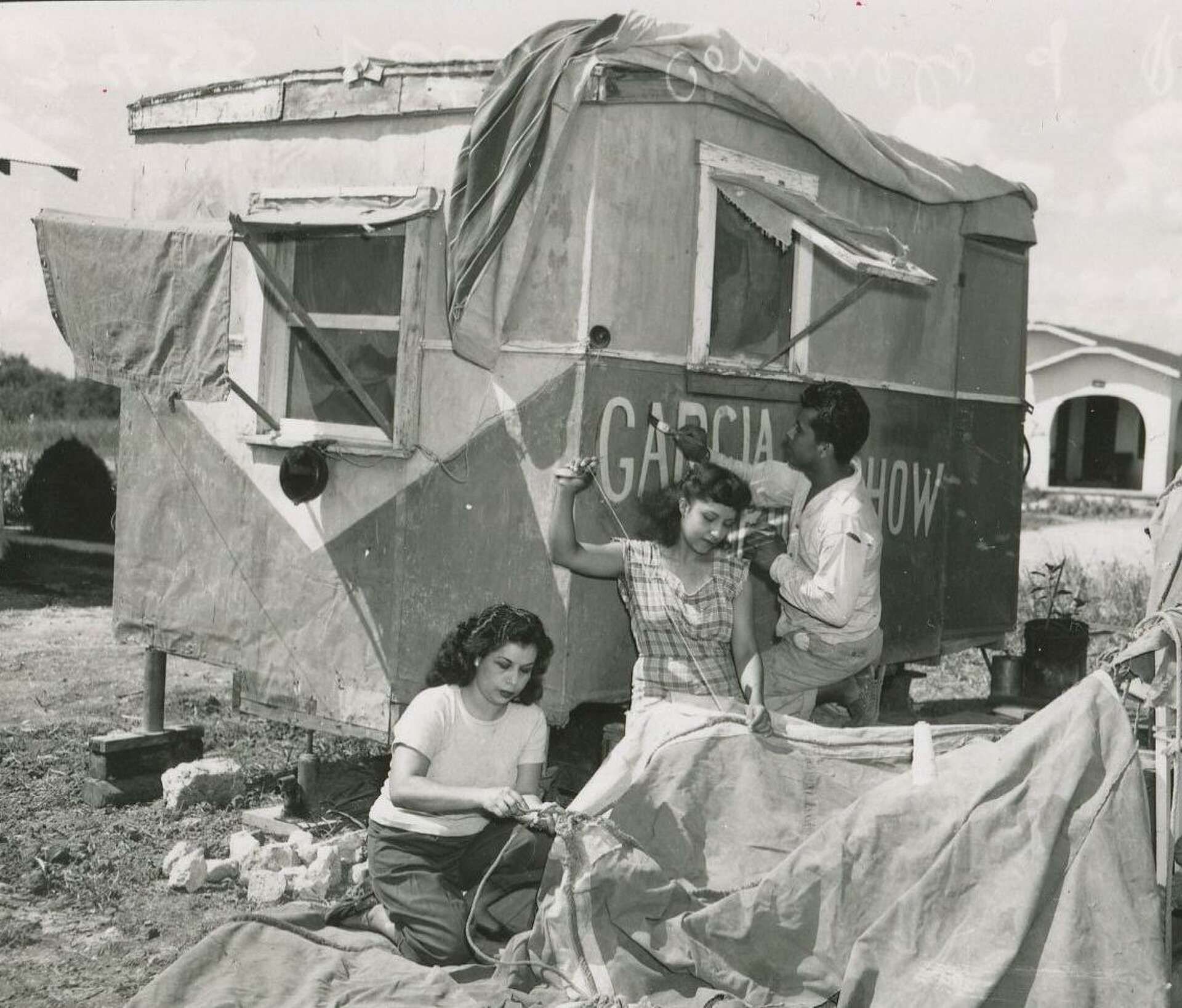 Carpas, Mexican-American circus troupes, drew big crowds through the 1940s