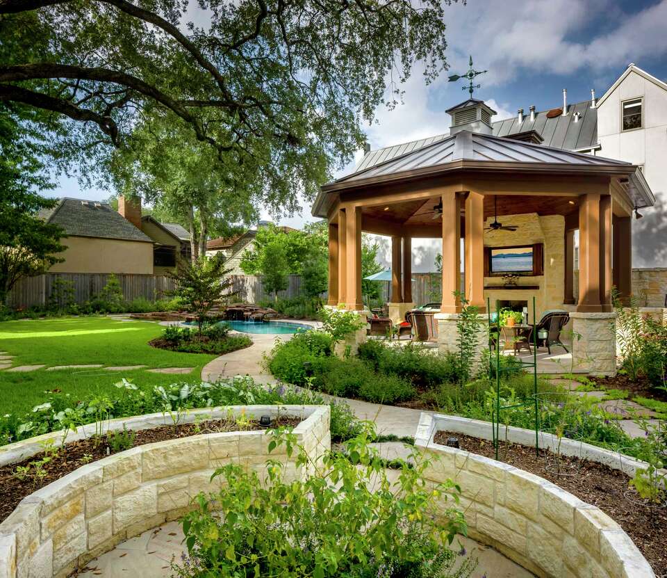 West U homeowners expand backyard with natural appeal