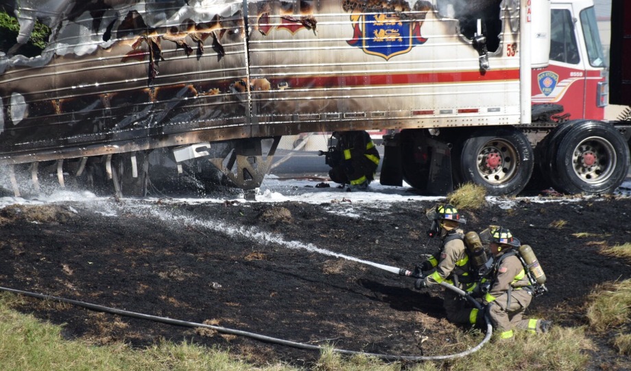 I-35 reopens for rush hour after 18-wheeler fire - San Antonio Express-News