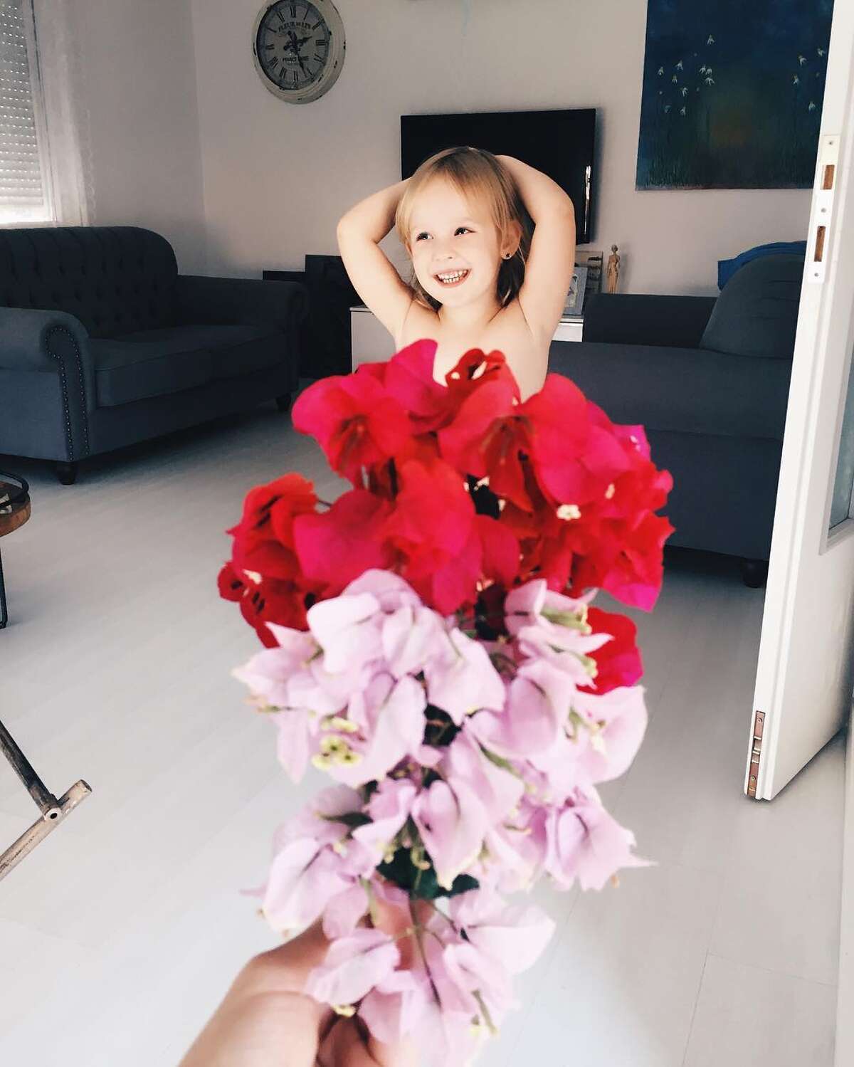 Mom 'dresses' daughter with adorable optical illusions using food, flowers