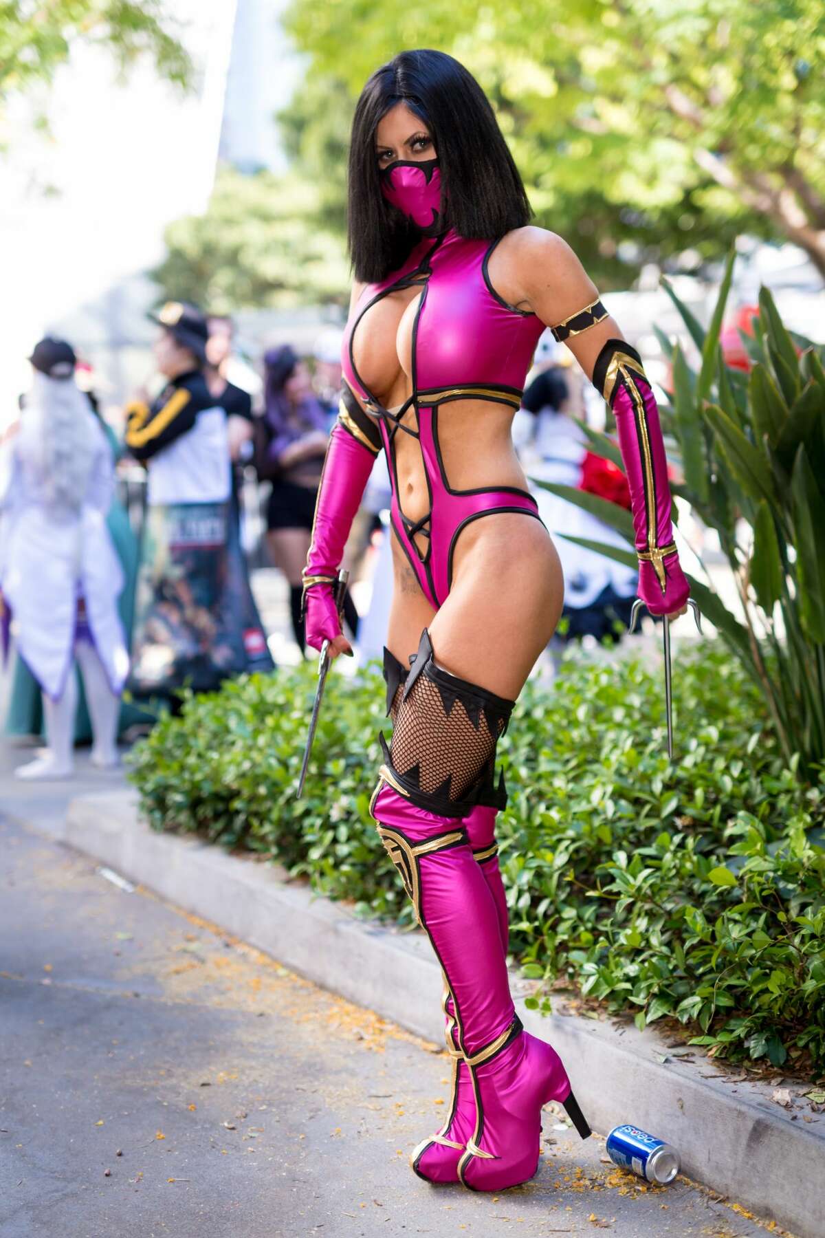 Awesome Cosplay Despite Few Reported Hiccups At Los Angeles Anime Expo