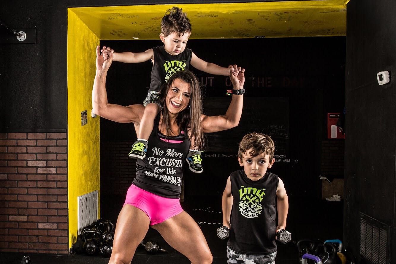 S.A. woman loses 90 pounds and now leads free fitness class