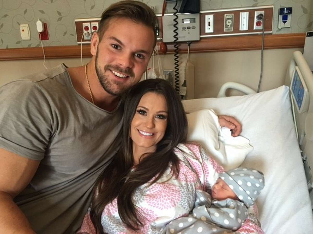Pro wrestler and new mom Brooke Adams is featured on TLC's 'Rattled'
