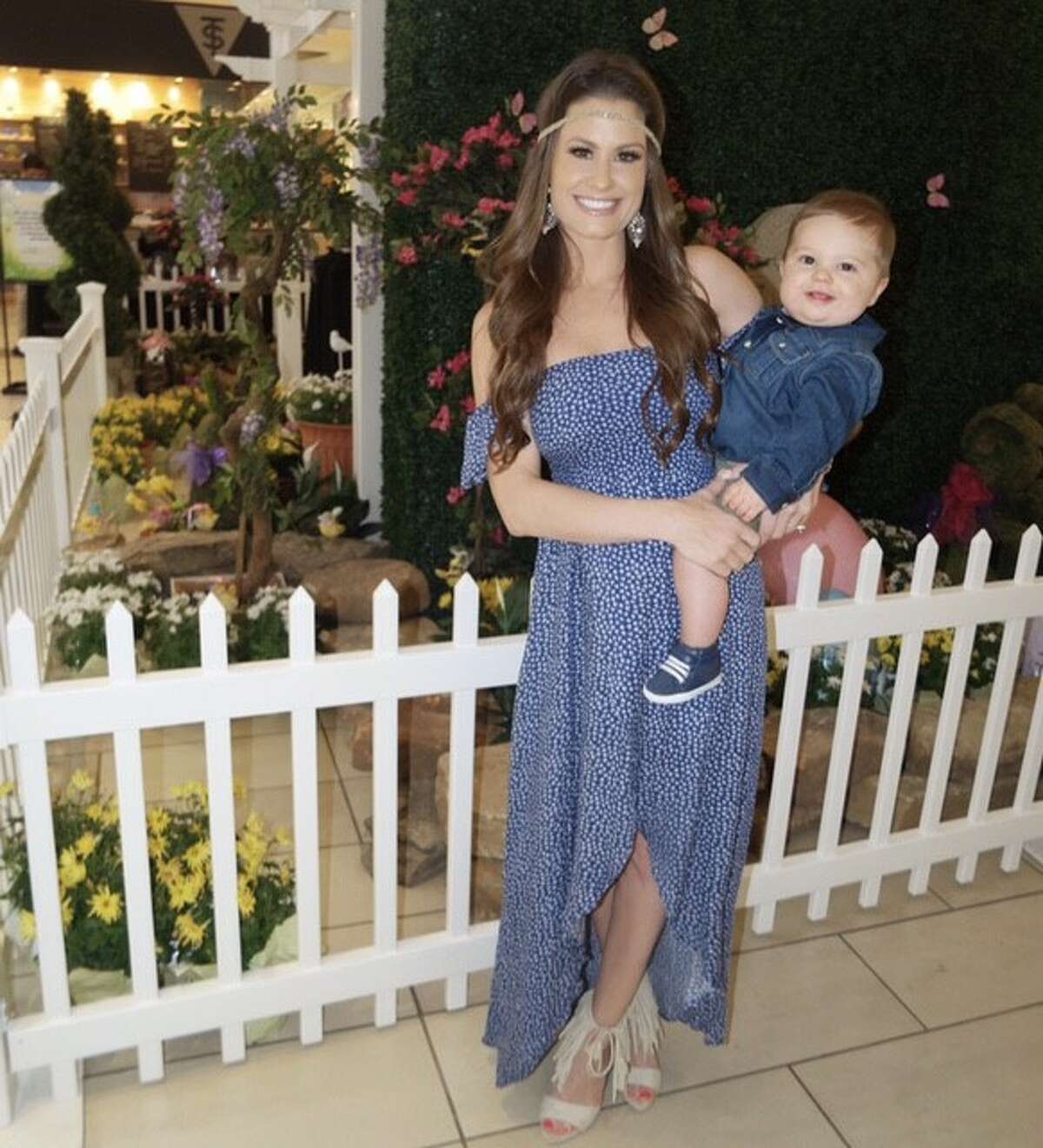 Pro wrestler and new mom Brooke Adams is featured on TLC's 'Rattled'