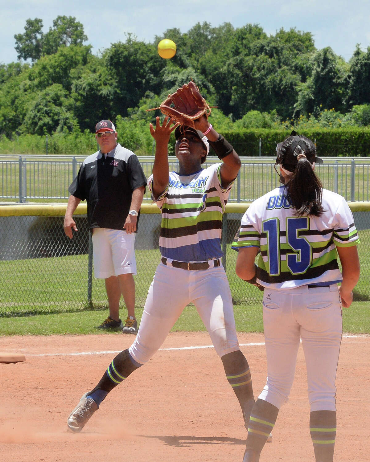 Intensity carry high school success to club softball