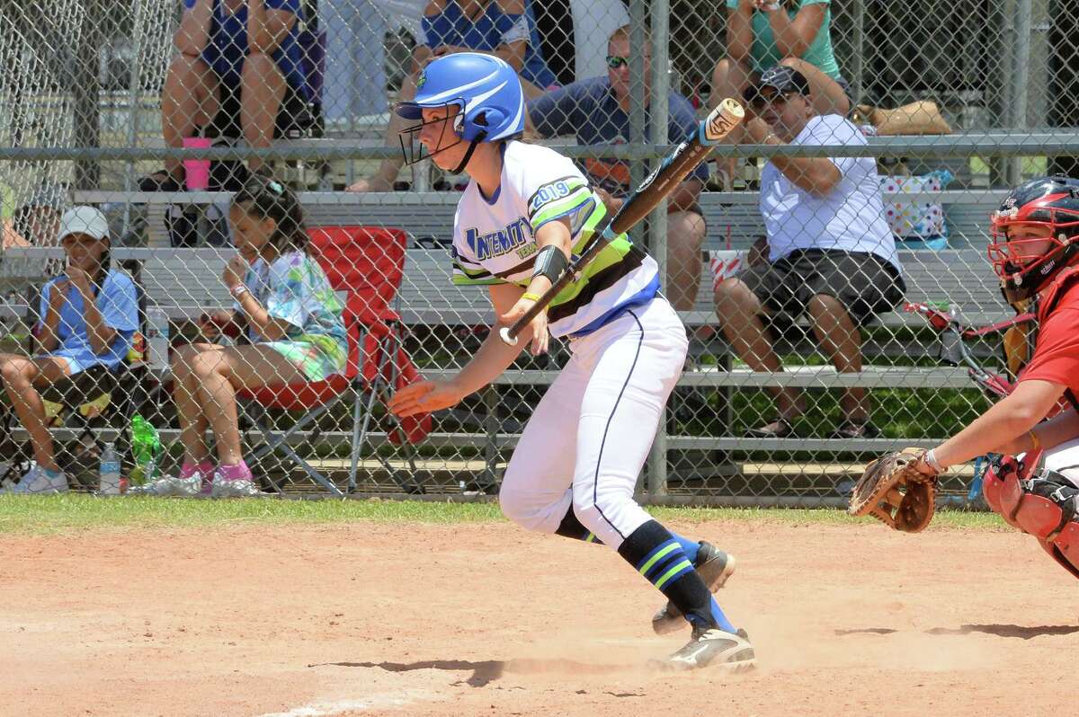 Intensity carry high school success to club softball