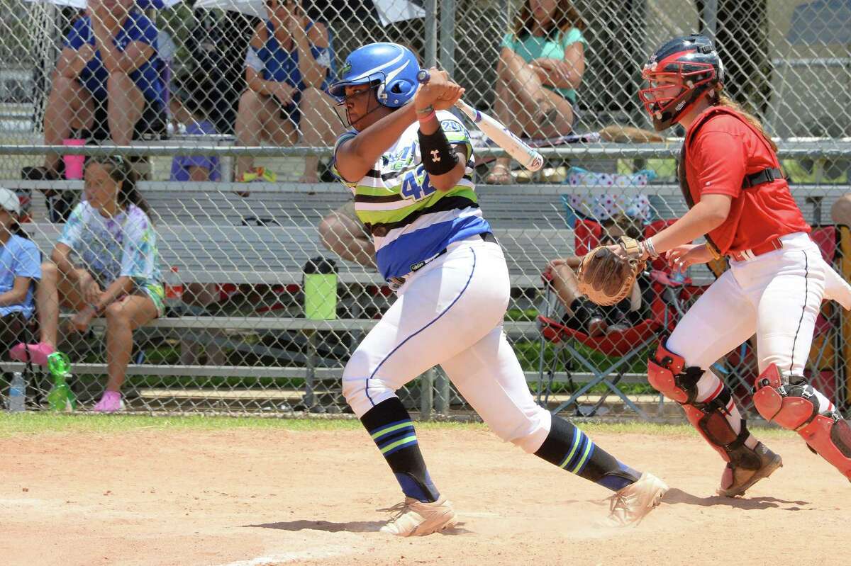 Intensity carry high school success to club softball