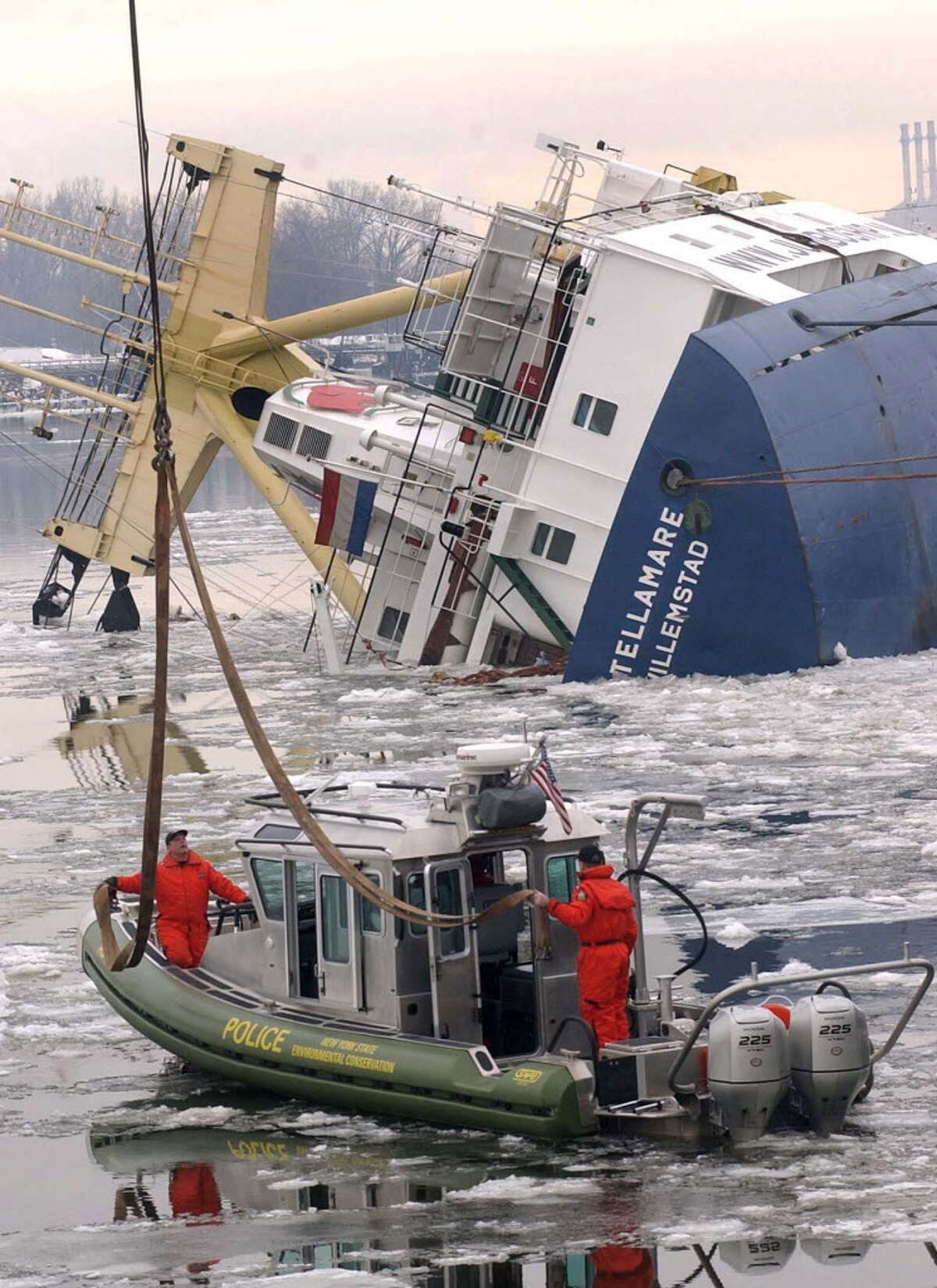 15 years ago, the Stellamare capsized in the Hudson River