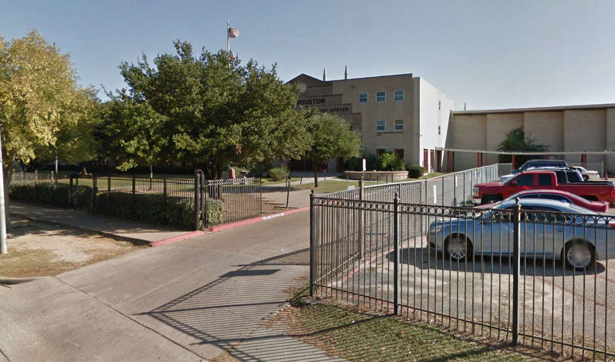 30 Houston schools with some of the worst SAT scores in the area