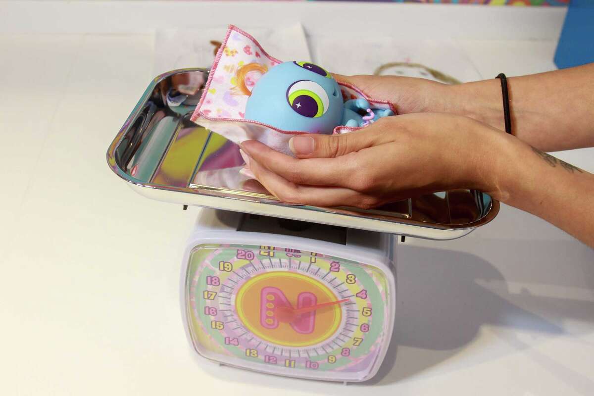 Distroller World introduces Neonate Babies to Houston