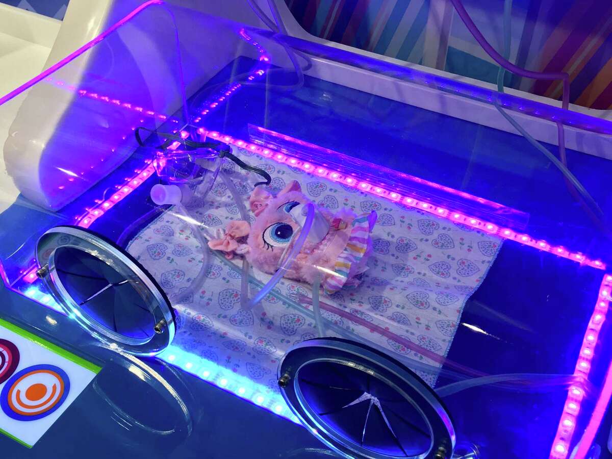 Distroller World introduces Neonate Babies to Houston