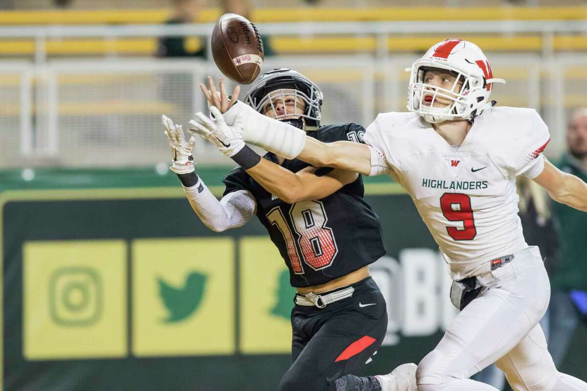 The Woodlands football players sign with Texas Tech, Stanford