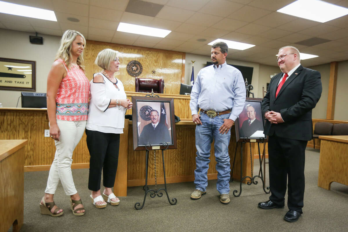 Judge Mack enshrines former Precinct 1 JPs in Willis, Montgomery courtrooms