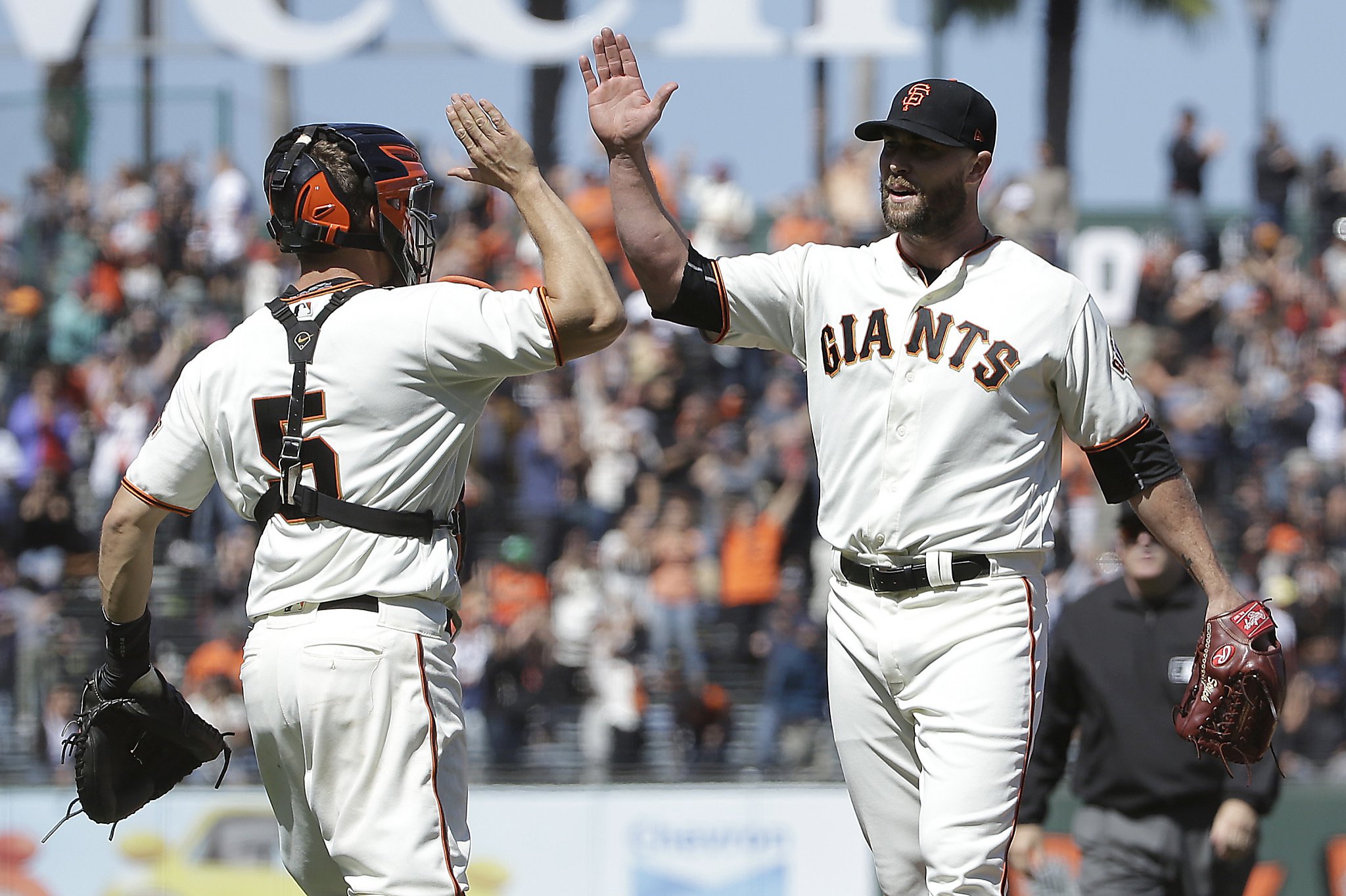 Two Giants pitchers attracting trade interest