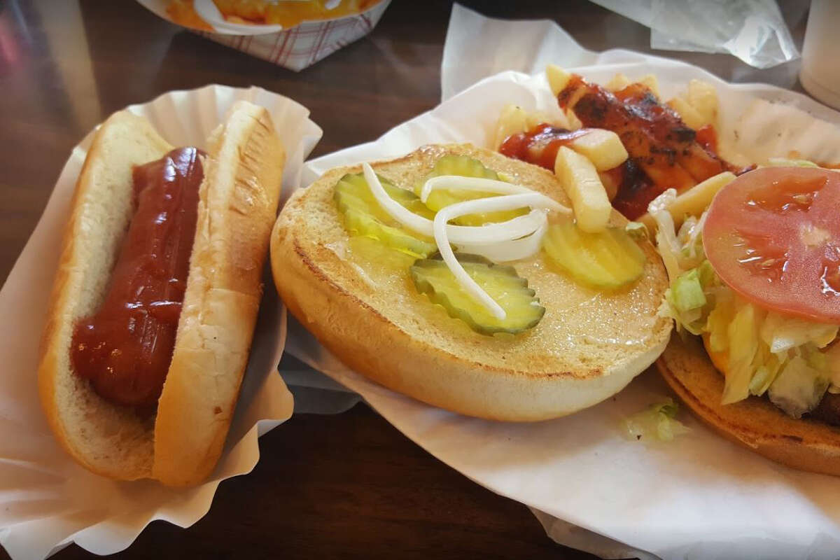 The 8 best hot dog spots in Laredo, according to online reviews