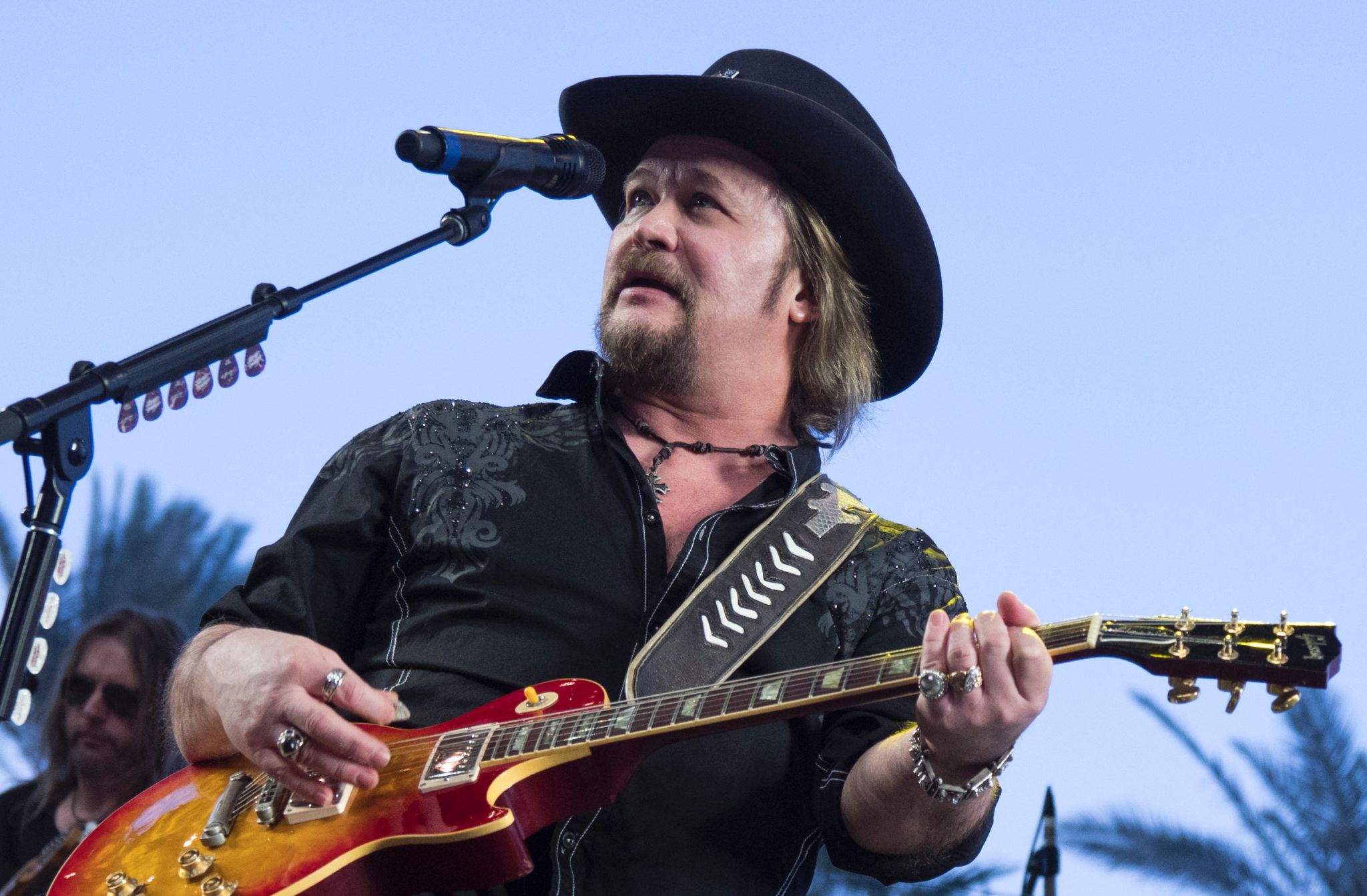 Country singer Travis Tritt heading to Houston’s Arena Theatre