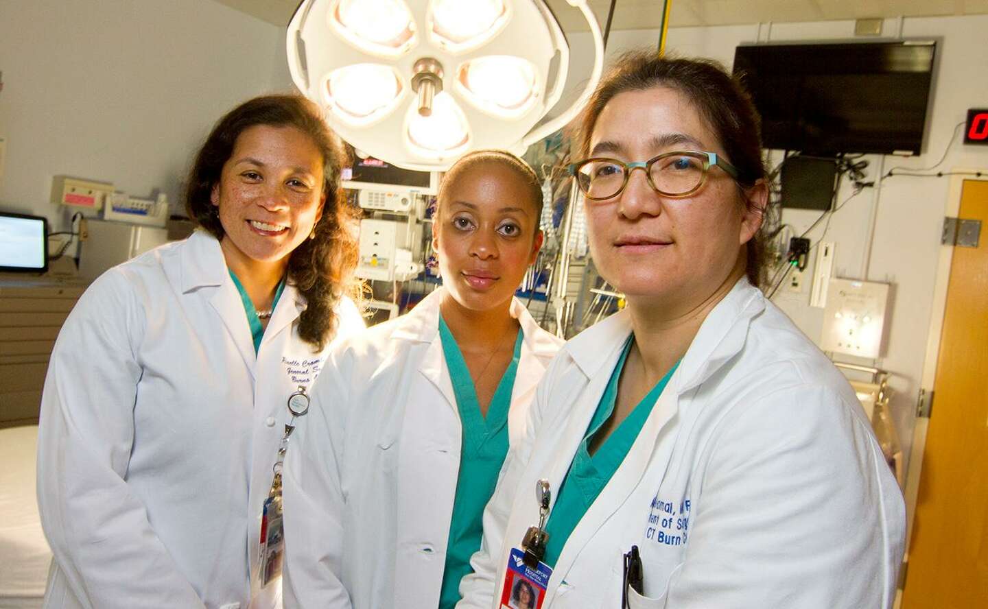 Female surgeons narrowing gender gap